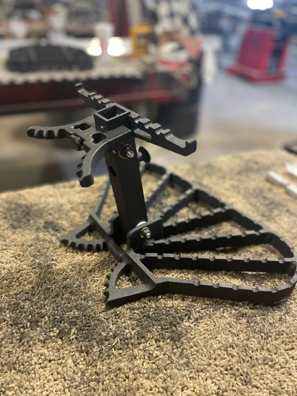 Ridge Runner 2.0, The Ultimate Saddle Hunting Stand