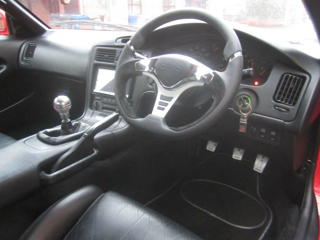 MOMO GTR 2 Steering Wheel | MrSteeringWheel