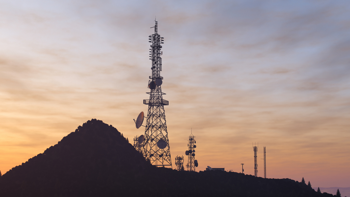7 Reasons to be Excited for 5G Cell Tower Networks - SureCall