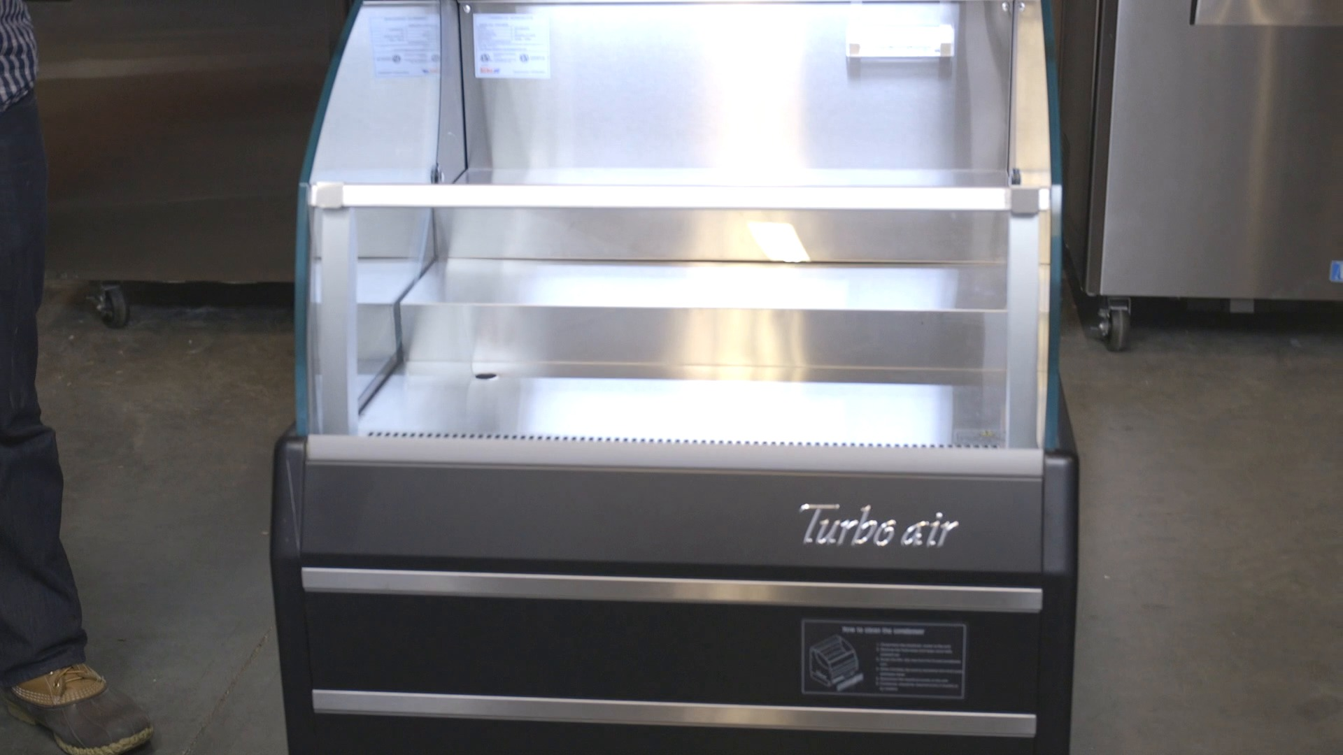 Video Overview | Turbo Air TOM-30SB Open Display Merchandiser - Prima ...