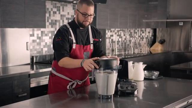 Video Overview | Whipped Cream With The Vitamix XL Commercial Blender ...