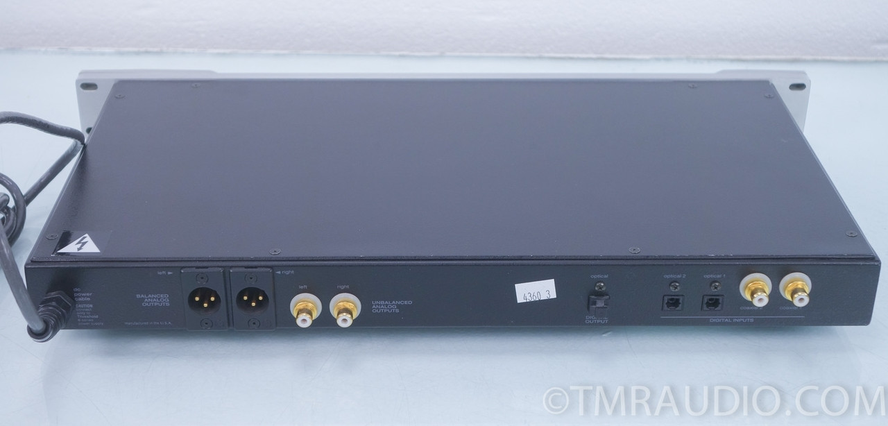 Threshold DAC1/e Digital Processor / DAC with Power Supply