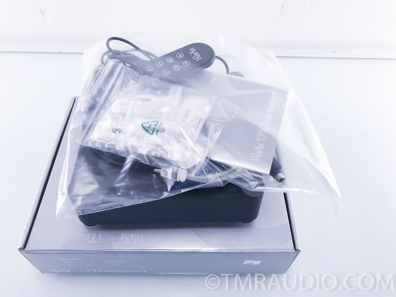 Wadia 171i iPhone; iPod; iPad Transport; iTransport DAC - The Music Room