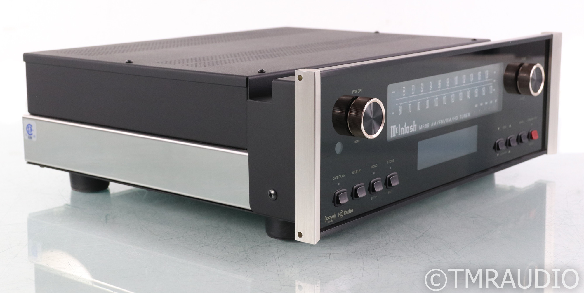 McIntosh MR88 AM / FM / XM / HD Tuner