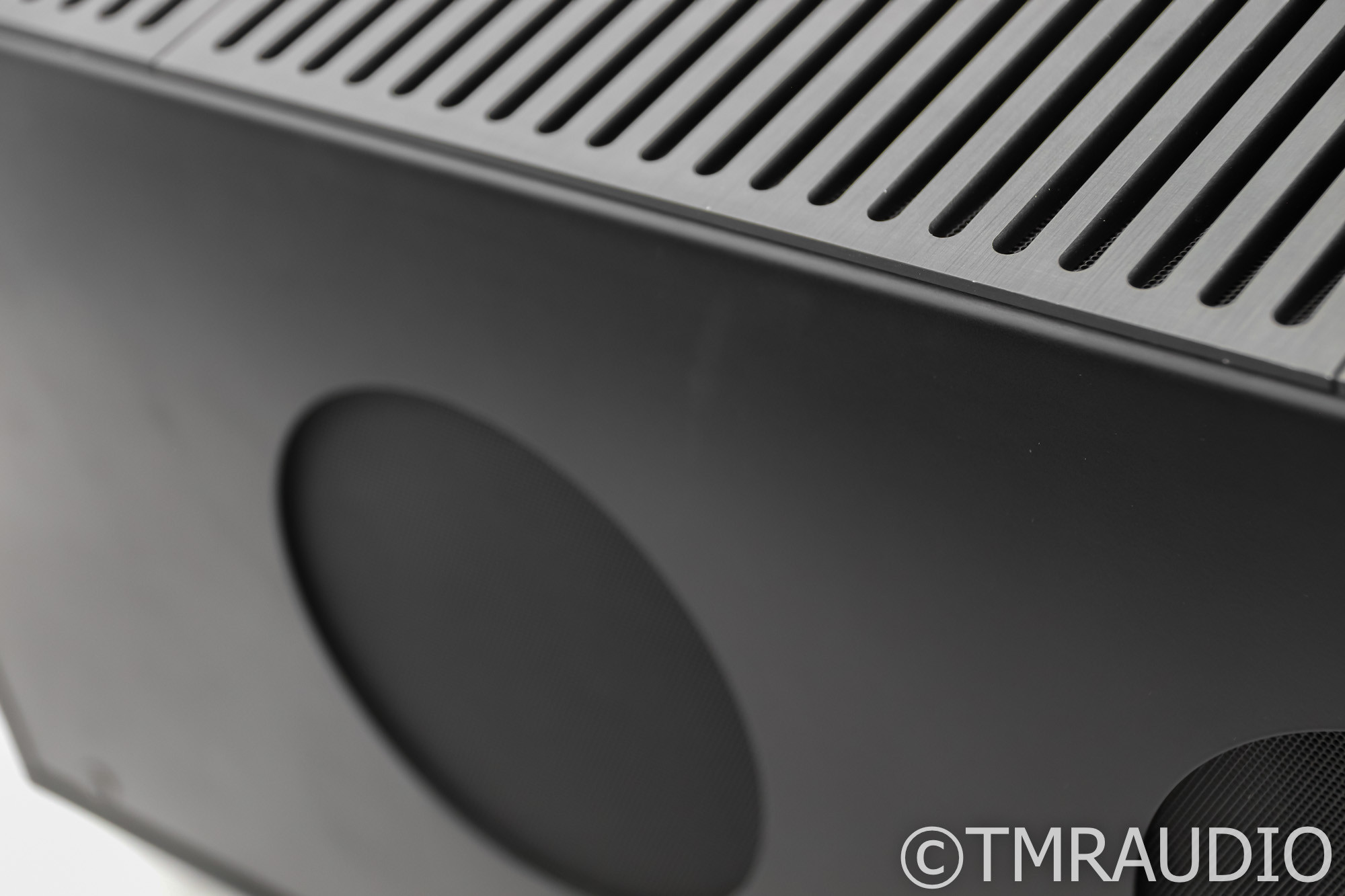 MBL Model 9011 Mono Power Amplifier; Black & Silver Pair - The Music Room