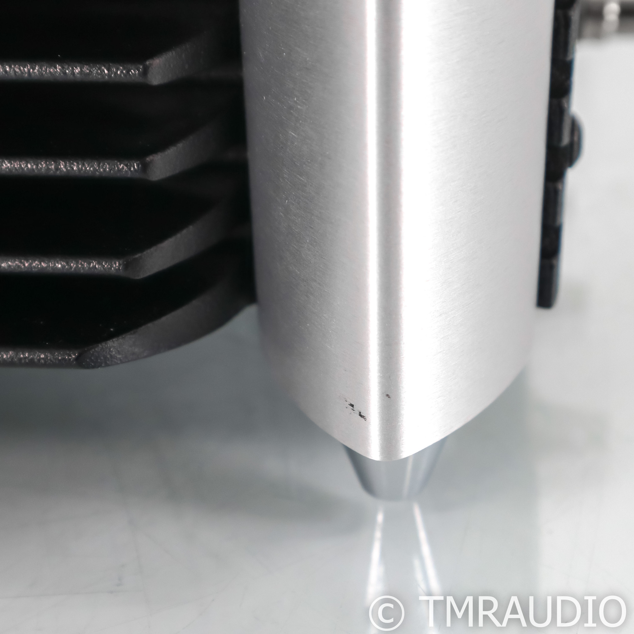 Simaudio Moon 650D DAC / CD Player - The Music Room