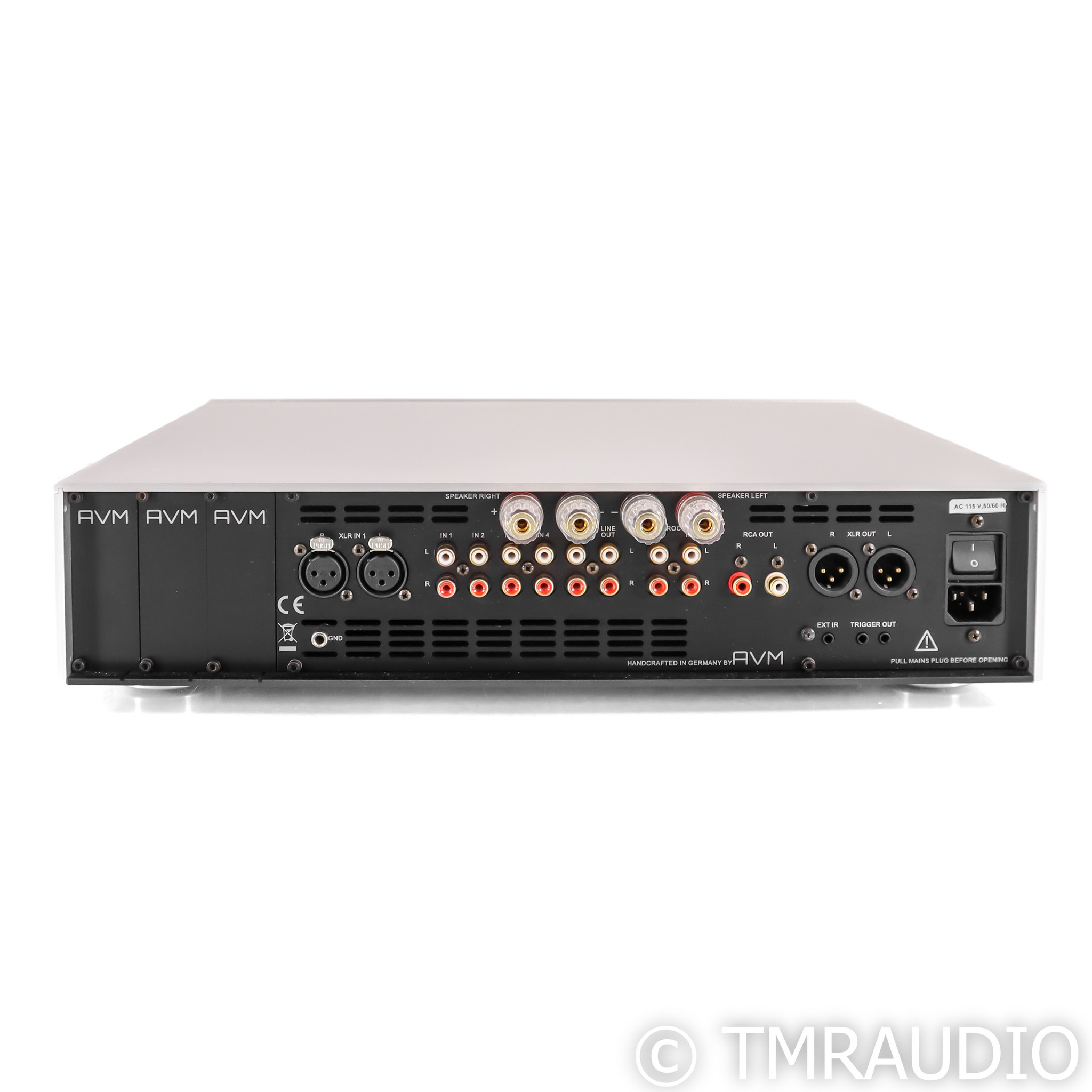 AVM Evolution A3.2 Stereo Integrated Amplifier; A 3.2 - The Music Room