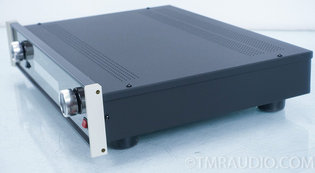 McIntosh D150 Digital Preamplifier D/A Converter