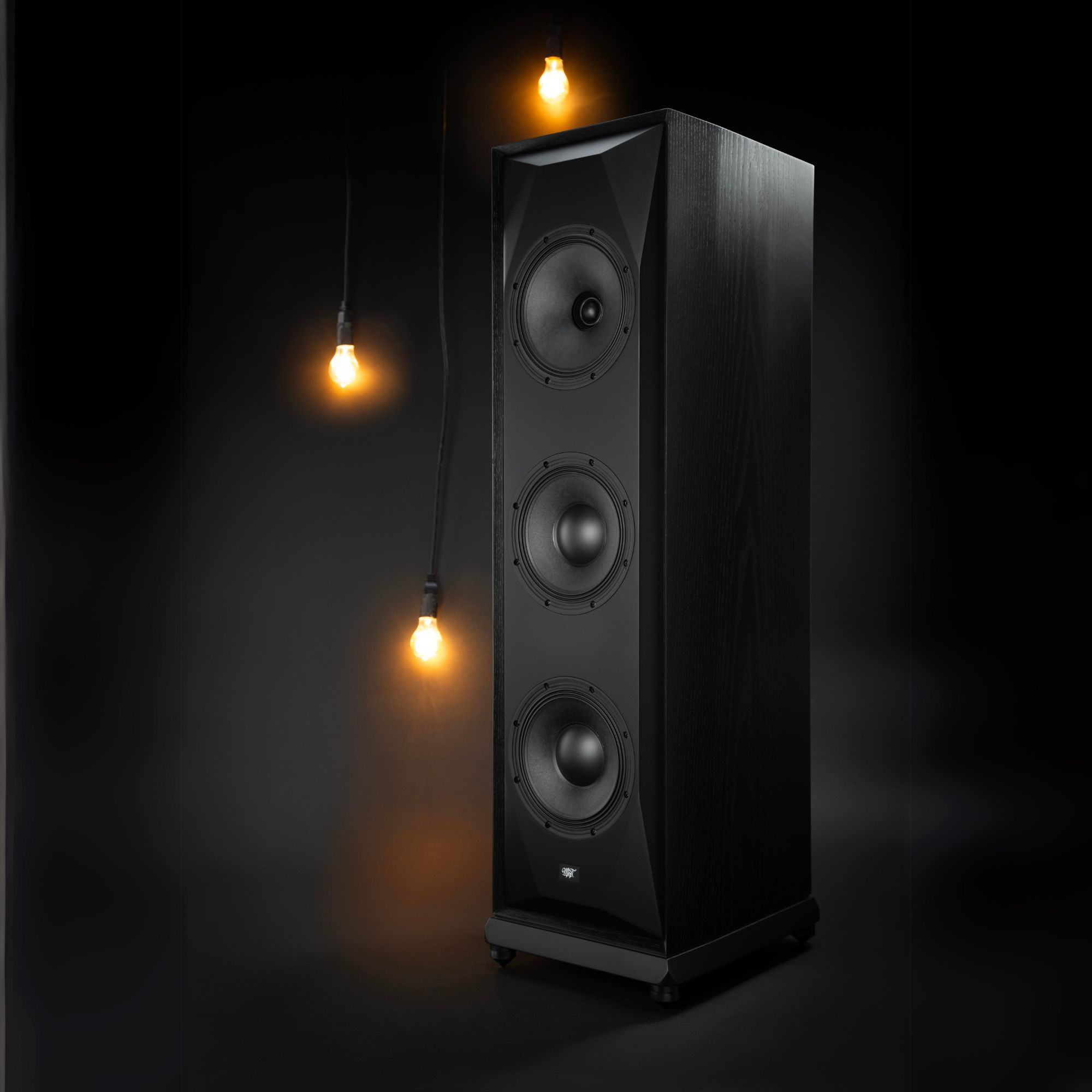 MoFi SourcePoint 888 Floorstanding Speakers - The Music Room