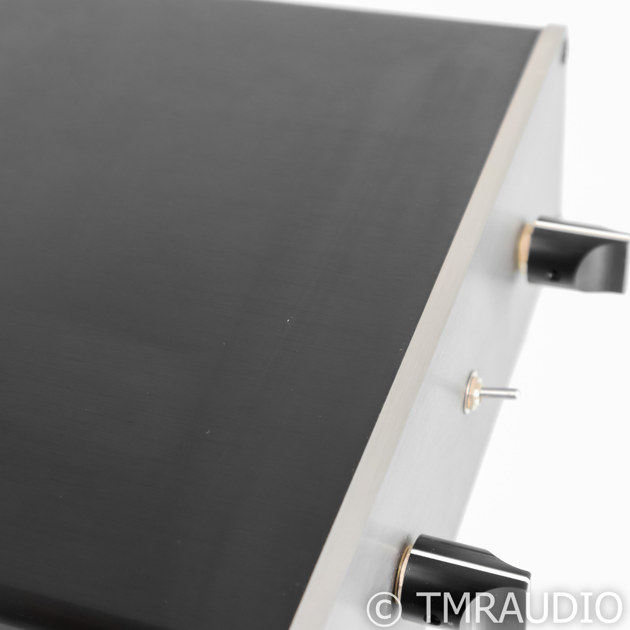 First Watt B1 Buffer Preamplifier - The Music Room