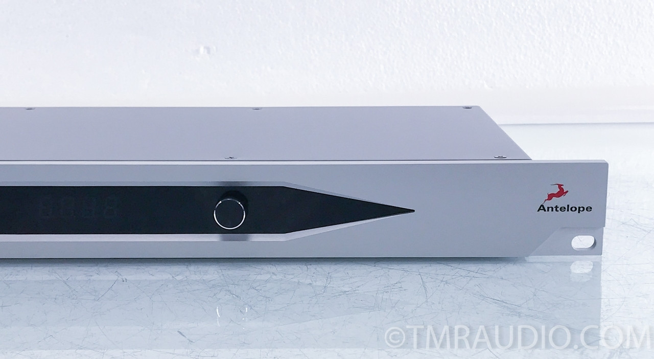 Antelope Audio Isochrone 10MX Atomic Master Clock - The Music Room