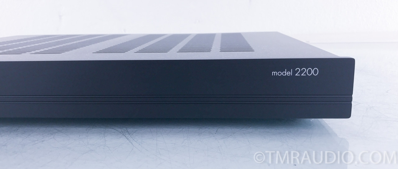 Outlaw Audio 2200 Monoblock Power Amplifier