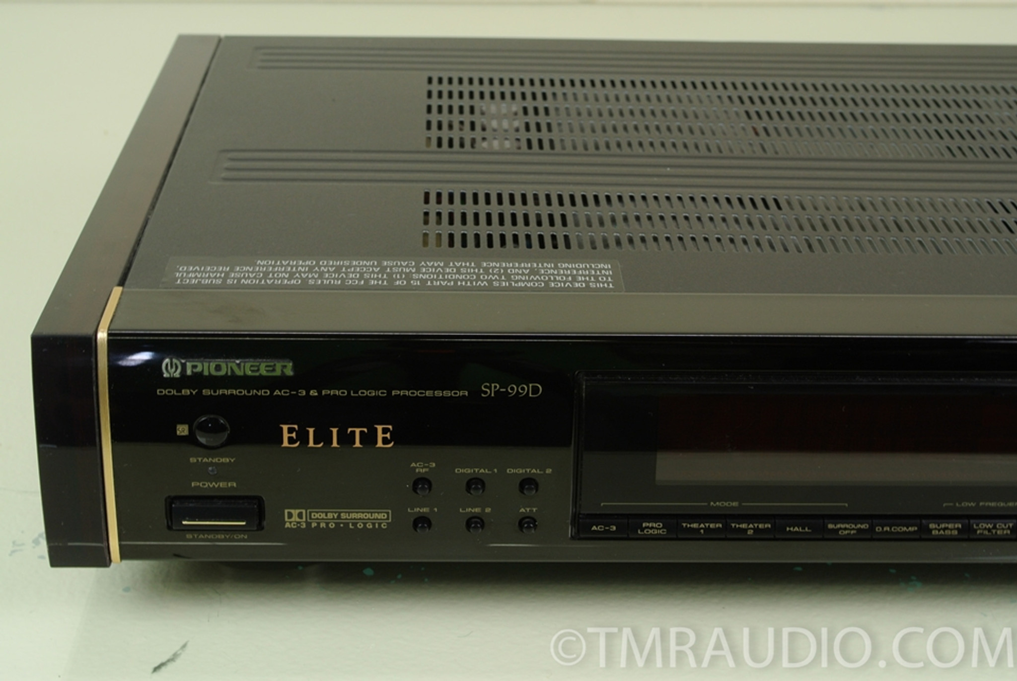 Pioneer Elite SP-99D Dolby Surround Processor; Digital Preamp / Controller - The Music Room