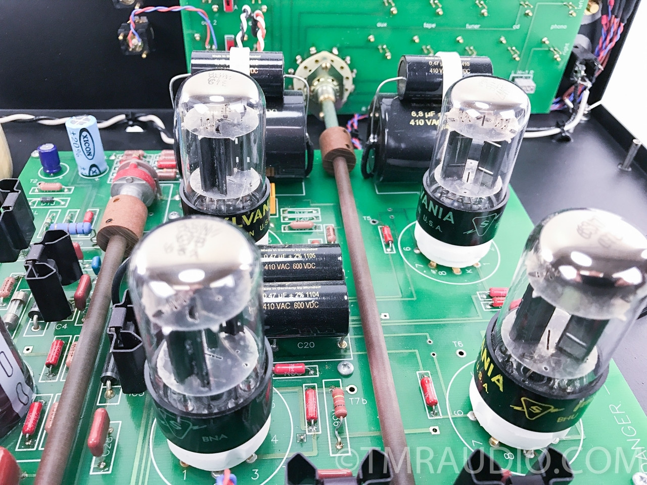 Rogue R99 Super Magnum 99 Tube Preamplifier