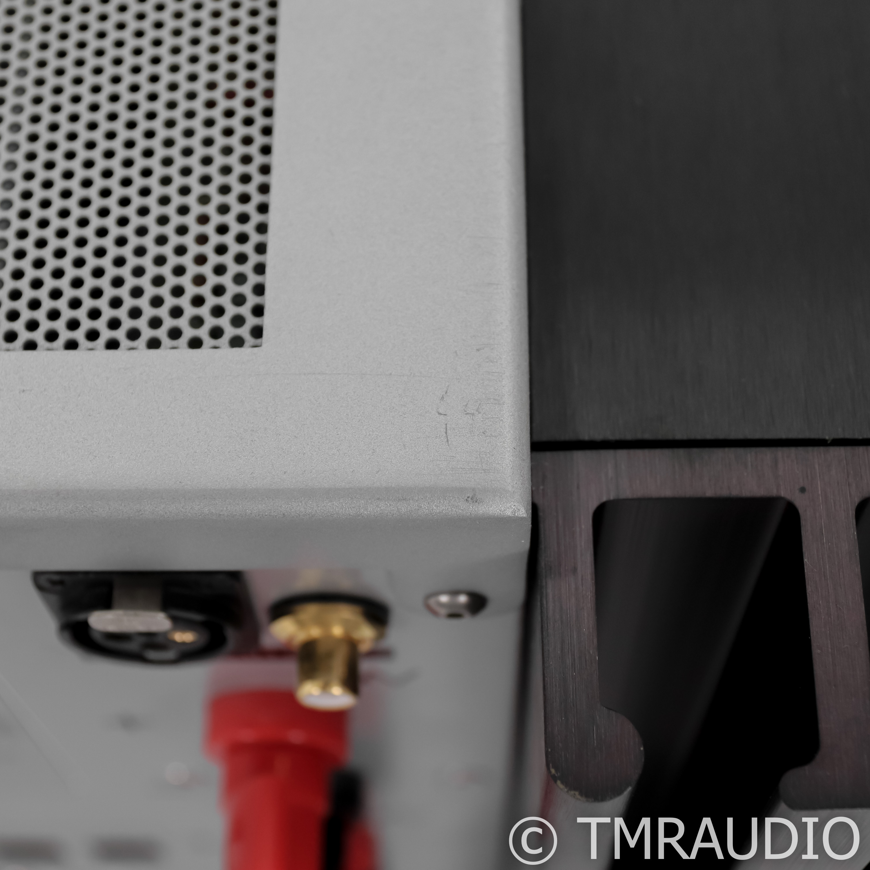 Mark Levinson No. 335 Stereo Power Amplifier; N335 - The Music Room