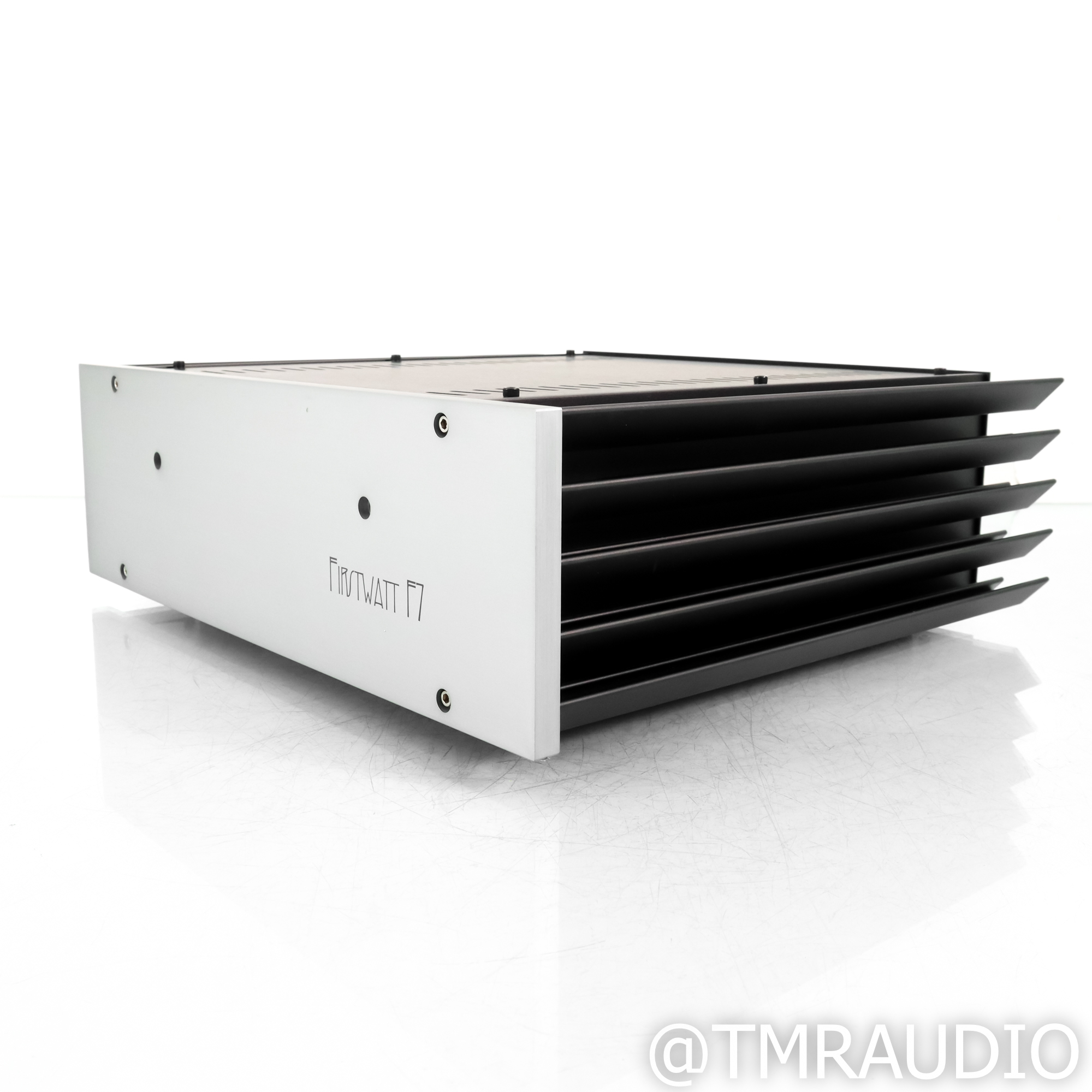 First Watt F7 Stereo Power Amplifier (SOLD12) - The Music Room
