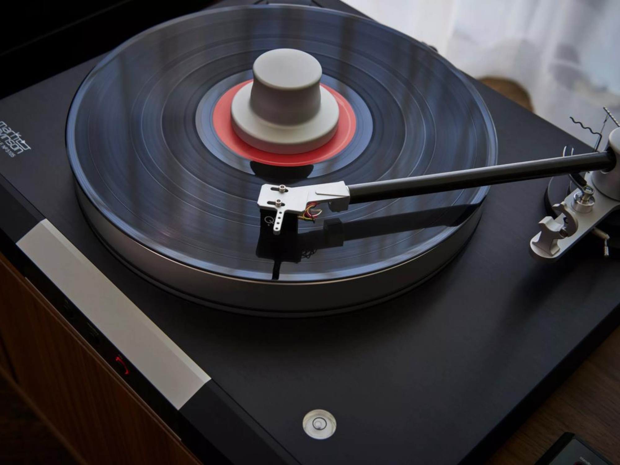 5 Turntables to Complete Your Hi-Fi Experience - The Music Room