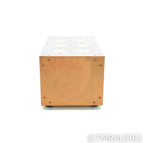 Isoclean Power 80A3 AC Power Line Conditioner - The Music Room