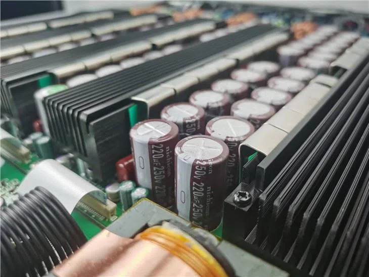 Admark AD430 Class-D Power Amplifier 4 Channel 13000 Watts at 4-Ohms