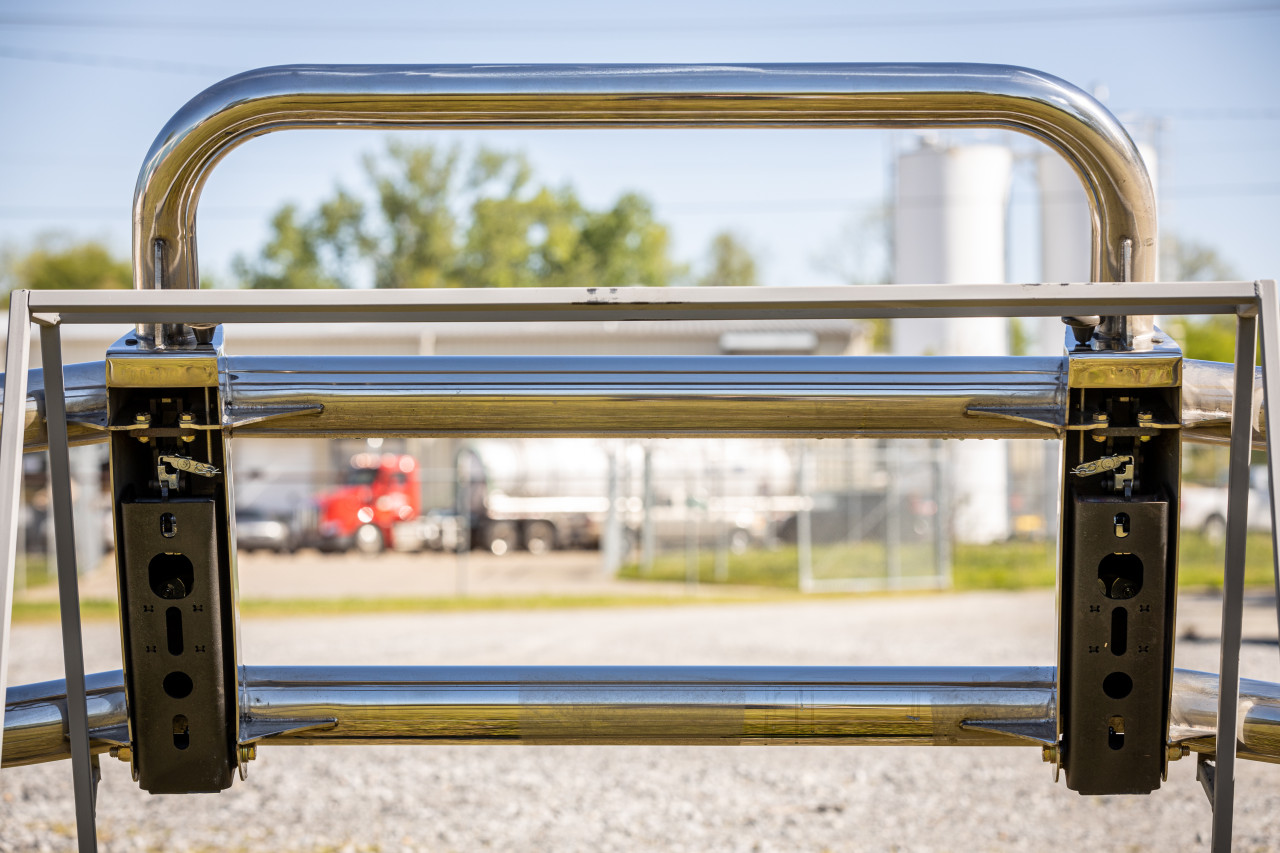 Peterbilt 384 / 386 / 579 Stainless Herd Grille Guard - MadMax