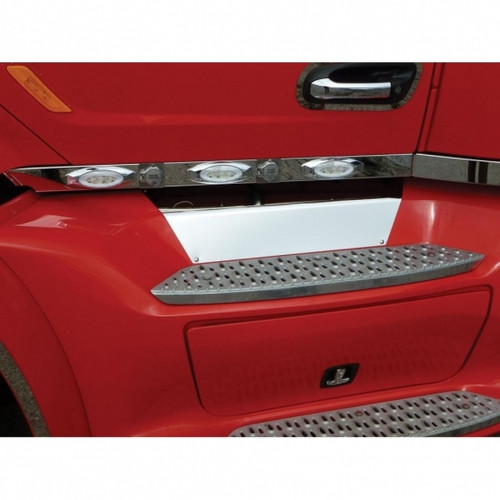 Shop Steps Plates & Trims for Semi trucks | MadMax