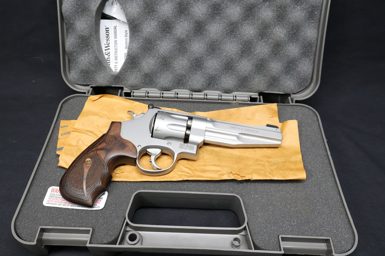Smith & Wesson Model 627-5 Performance Center .357 Magnum