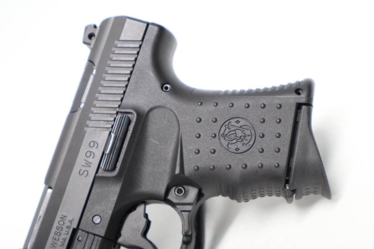 Smith & Wesson SW99C 9mm