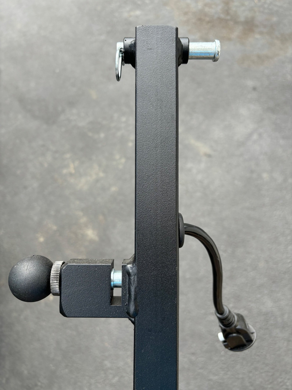 Hawk F51-17 XHD Blackhawk 17 inch floor buffer with 2 piece design and a tufted bristle driver 1 ...