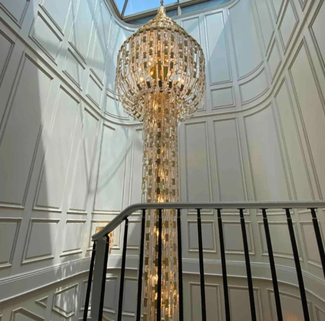 Designer Chandeliers, Modern Chandeliers, Bespoke Chandeliers, Replica ...