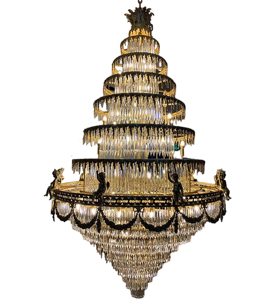 Zeus Luxury Gold Hotel Chandelier - Traditional & Extravagant for a ...