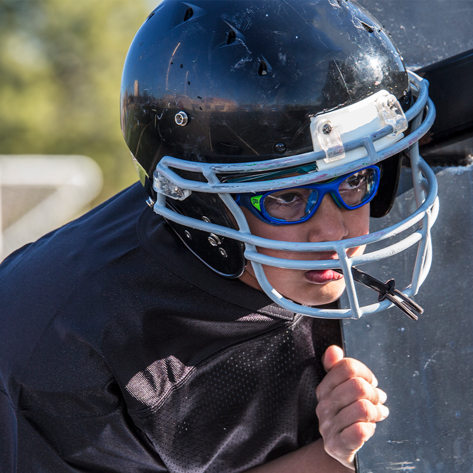 Which Sports Can You Play While Wearing Glasses? - GogglesNMore