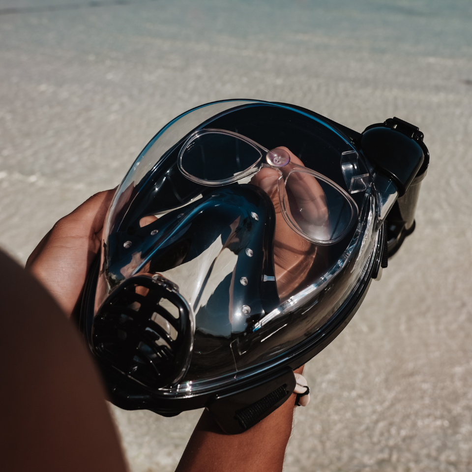 How Prescription Snorkeling Mask Inserts Improve Underwater Vision ...