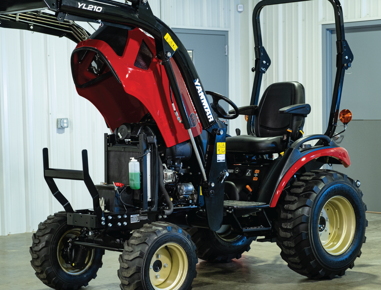 Yanmar SA325 + Belly Mower