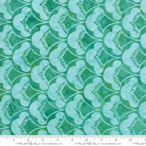 Palm Green with Light Green 'PALM 'Scalloped Fan Print Batik Fabric ...