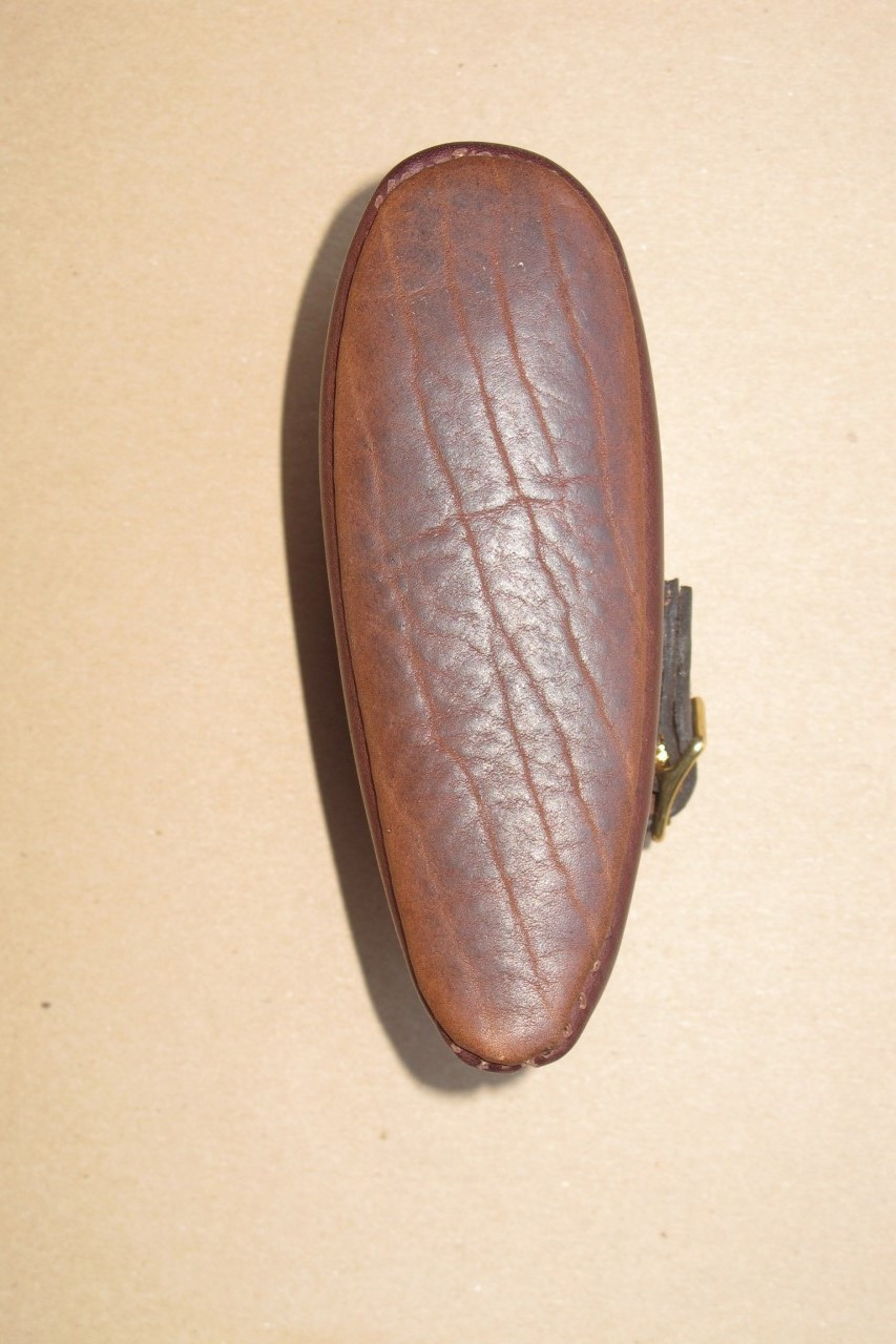 Leather butt pad for shotguns and rifles