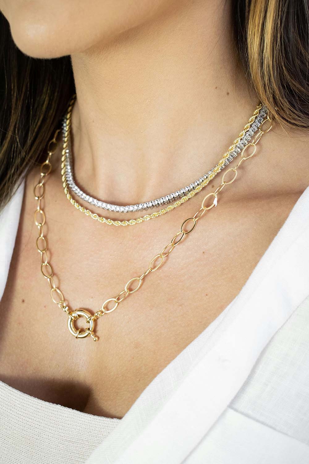 The Ultimate Guide to Necklace Lengths: Finding Your Perfect Fit - Bijoux