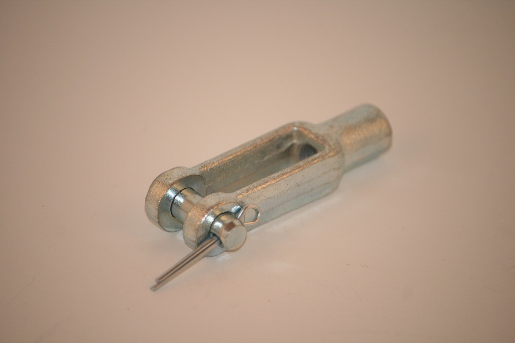 Manual Control Handle Clevis - Valew Welding Fabrication