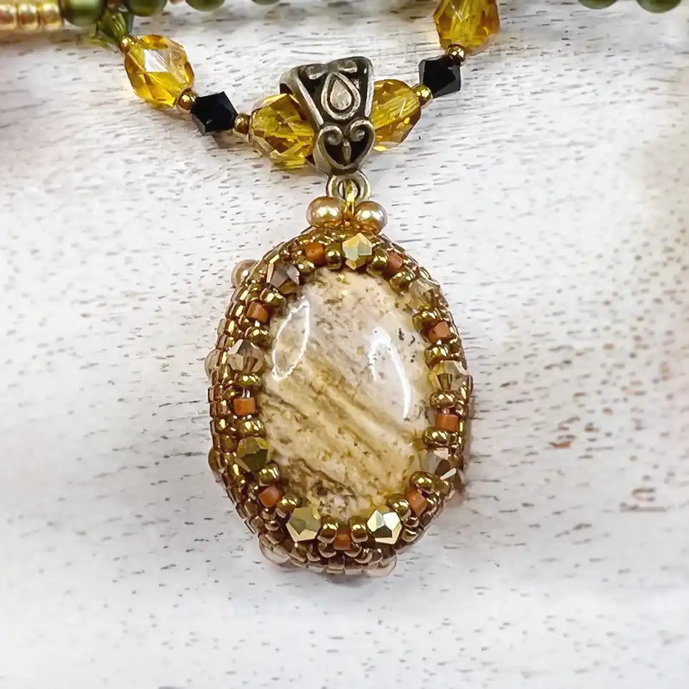 Netted Gemstone Cabochon Pendant Tutorial | Eureka Crystal Beads