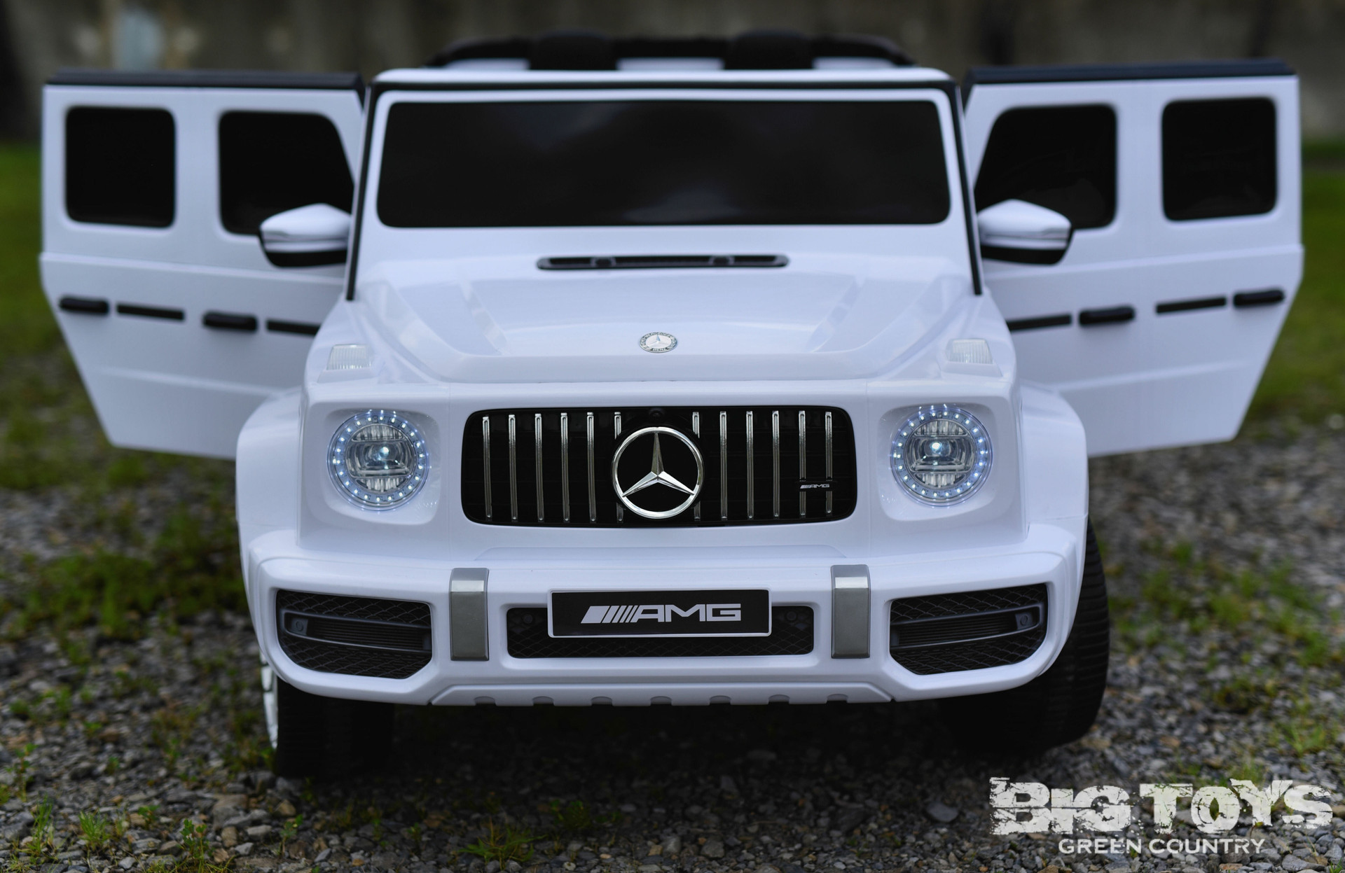 Mercedes power wheel car