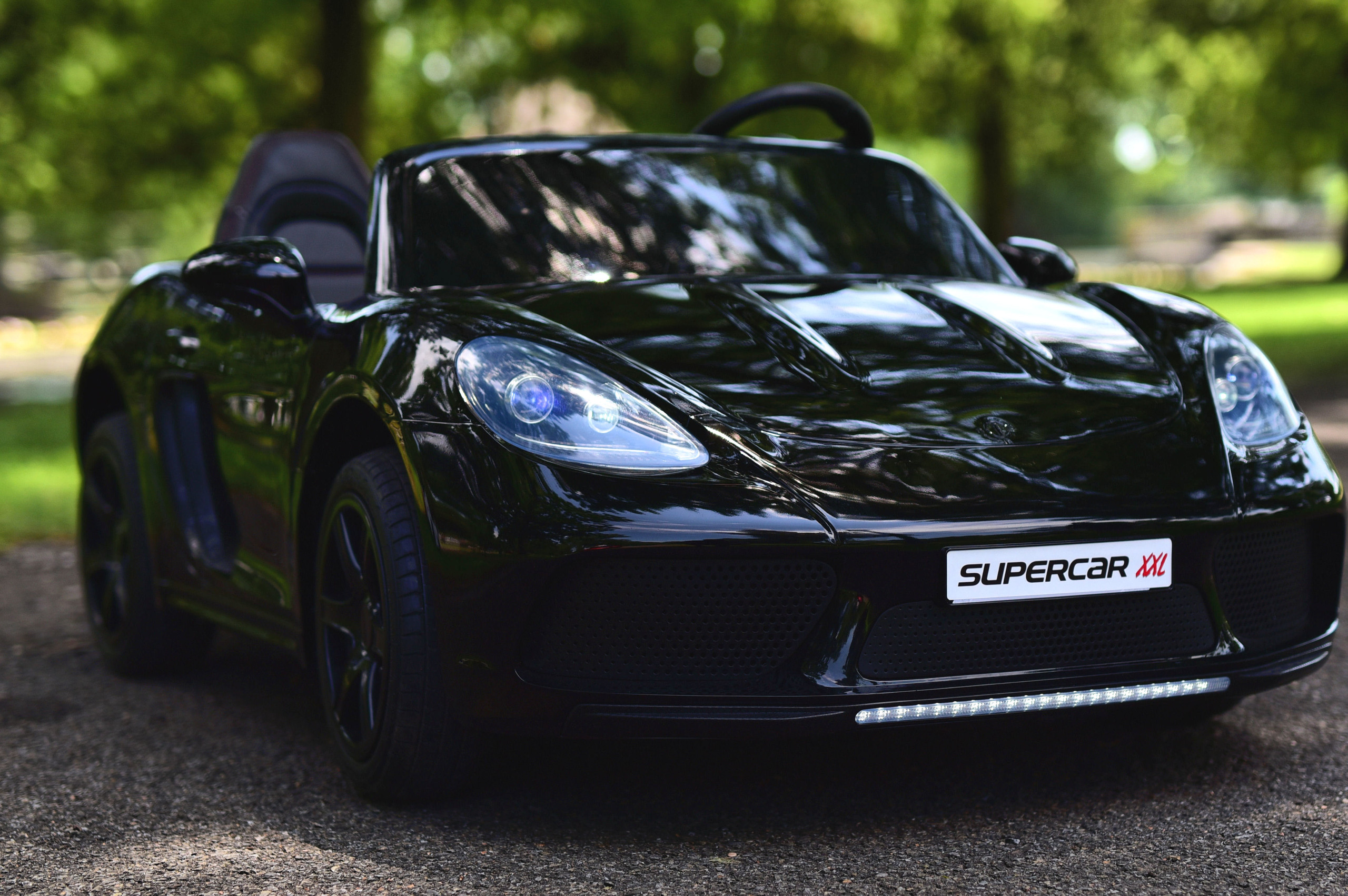 Giant 24v Big Kids Ride On Super Car XXL 180W Motor & Rubber Tires ...