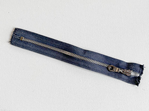 6'' Blue Zipper - fabric fabric