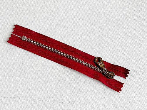 6'' Red Zipper - fabric fabric