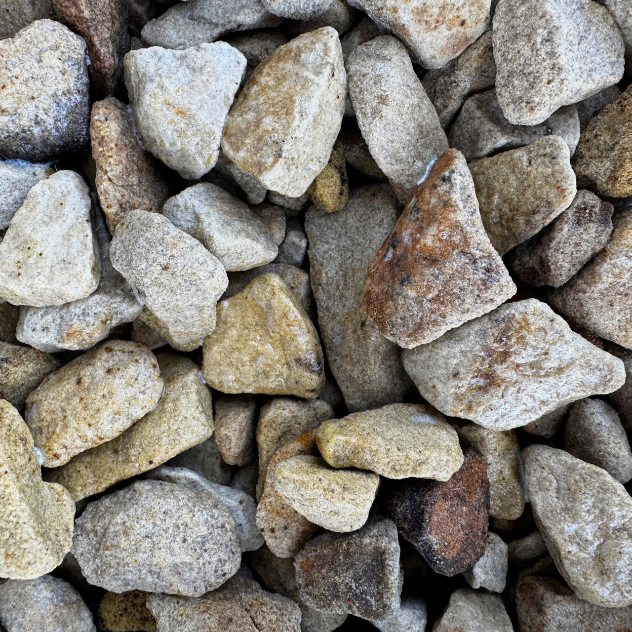 Moray Sandstone 14/20mm Decorative Aggregate Bulk Bag - Red Stag Materials