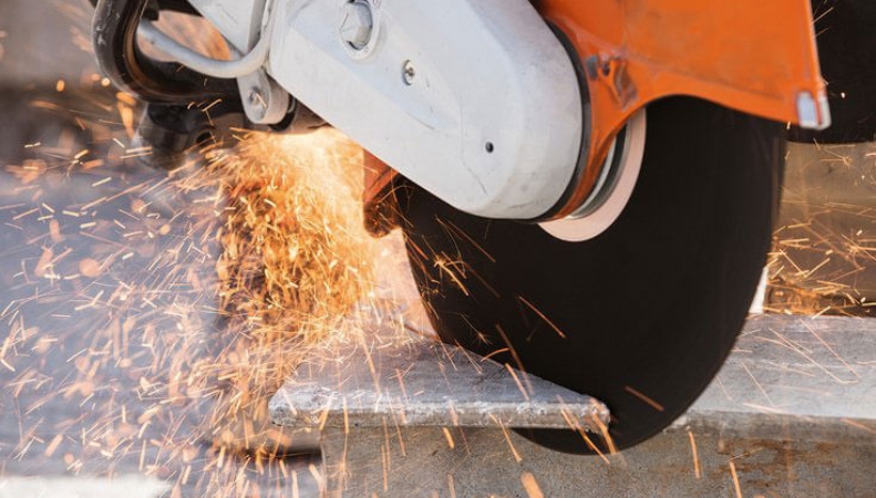 HOW TO CHOOSE THE CORRECT CUT-OFF SAW - Red Stag Materials