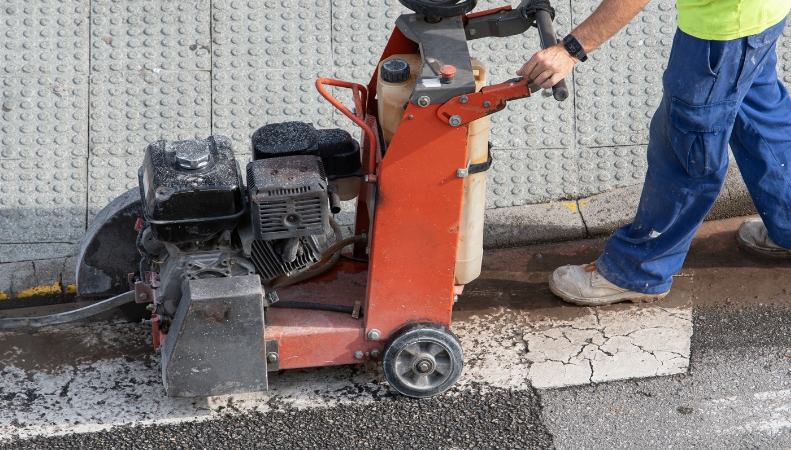 THE KEY TO SMOOTH ASPHALT CUTTING: WHY YOU NEED A HIGH-QUALITY DIAMOND ...
