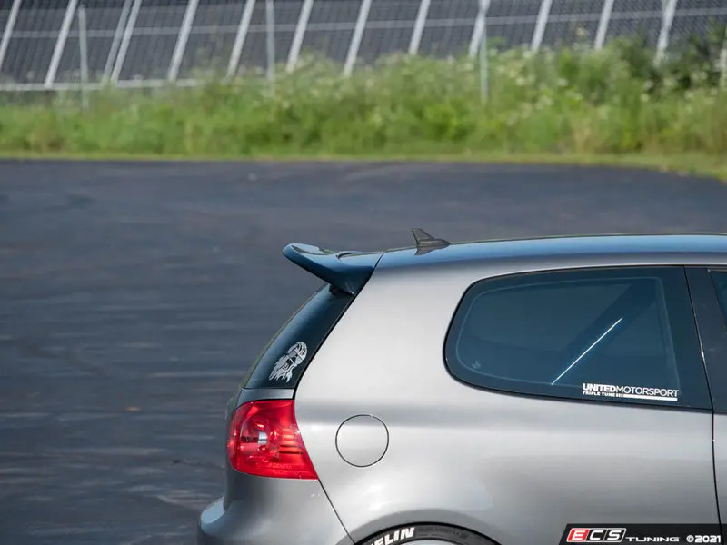 ECS Rear Spoiler Extension in Gloss Black - MK5 GTI/R32 - Awesome GTI ...