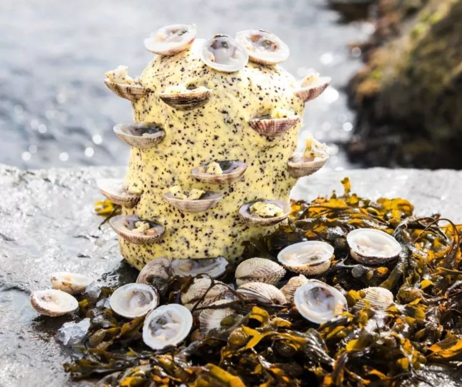 An Array of Clams, All in Butter Recipe - LE GOURMET CENTRAL