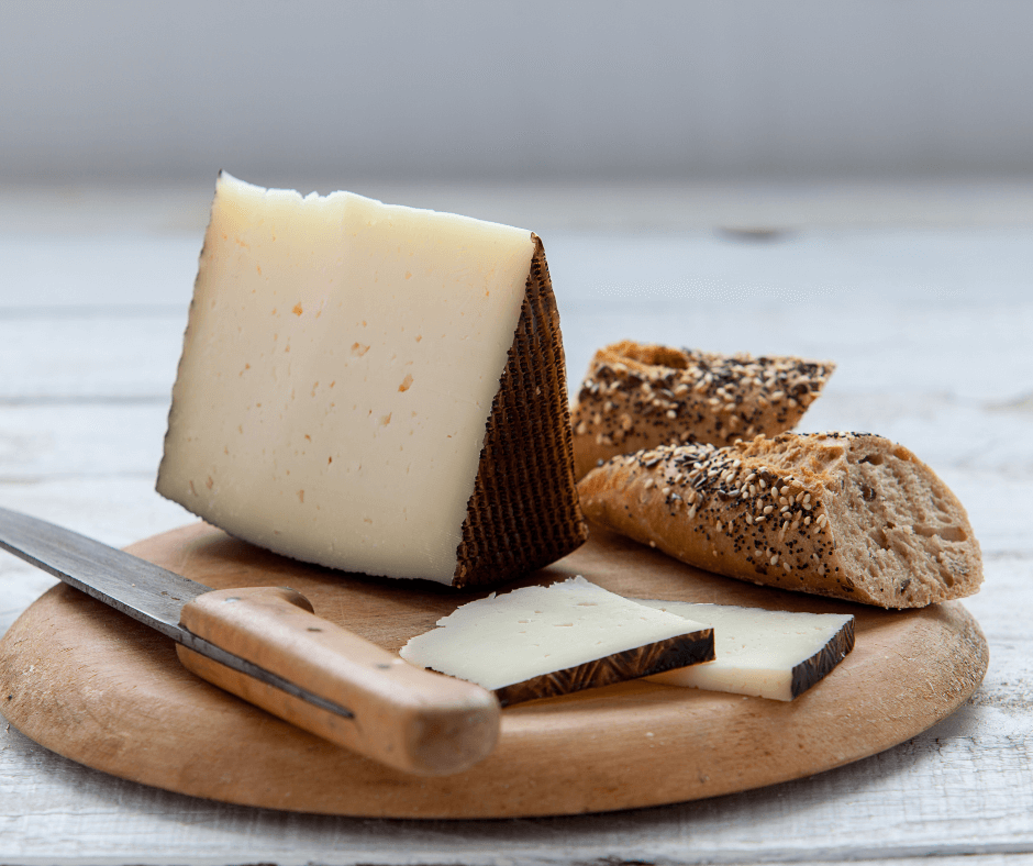 Manchego Pairings: Classic and Unconventional Combinations - LE GOURMET ...