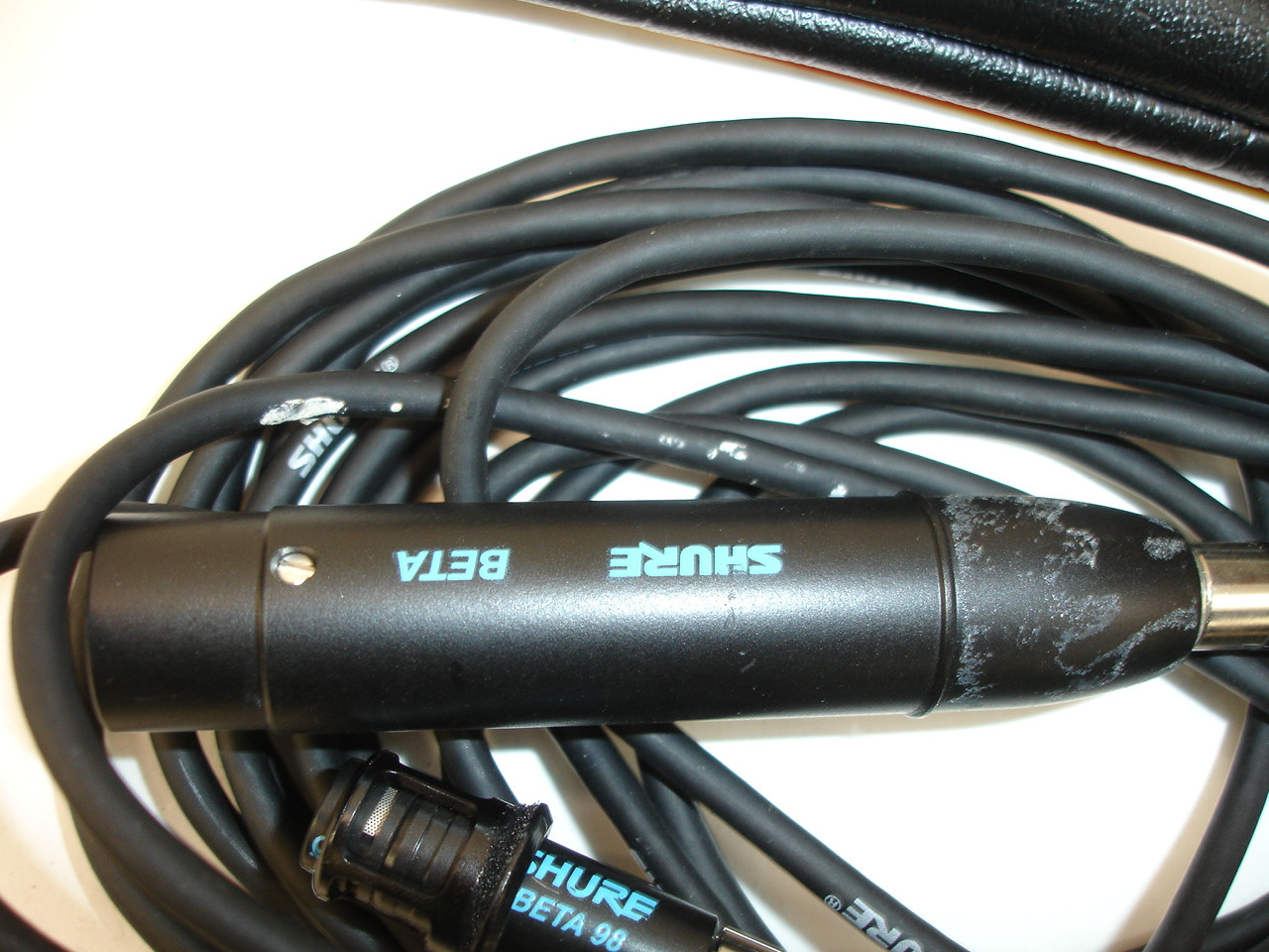 Shure Beta 98 Condenser Cardioid Microphone & A98D Clip-on Drum Mount ...