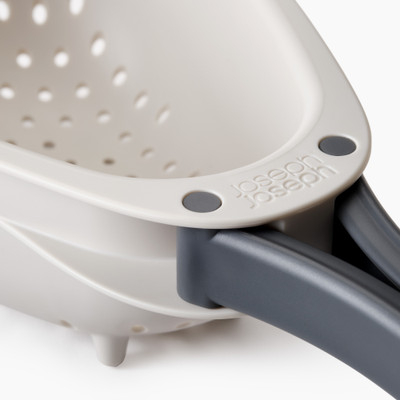 Joseph Joseph Droplet Mini Colander with Folding Handle | Howards ...